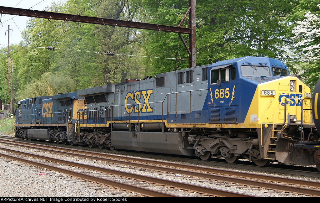 CSX Q418-01 Heads East